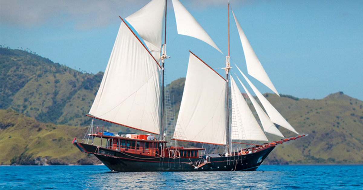 Amandira | Classic Yacht Charter in Indonesia | Indo Yachts