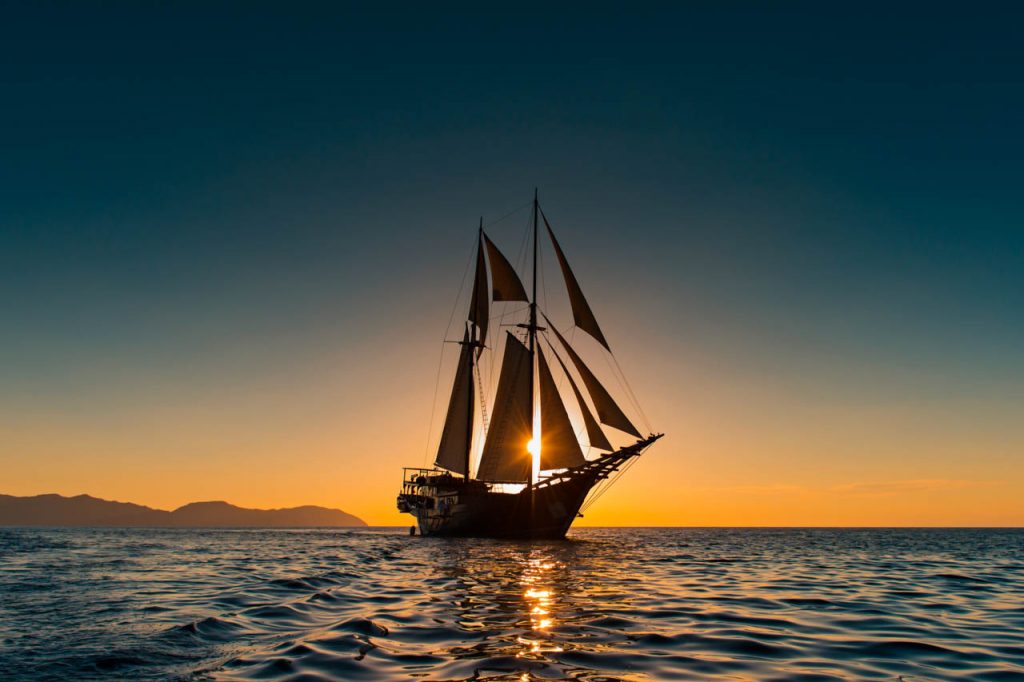 Amandira | Classic Yacht Charter in Indonesia | Indo Yachts