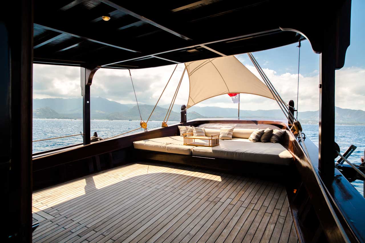 Amandira | Classic Yacht Charter in Indonesia | Indo Yachts