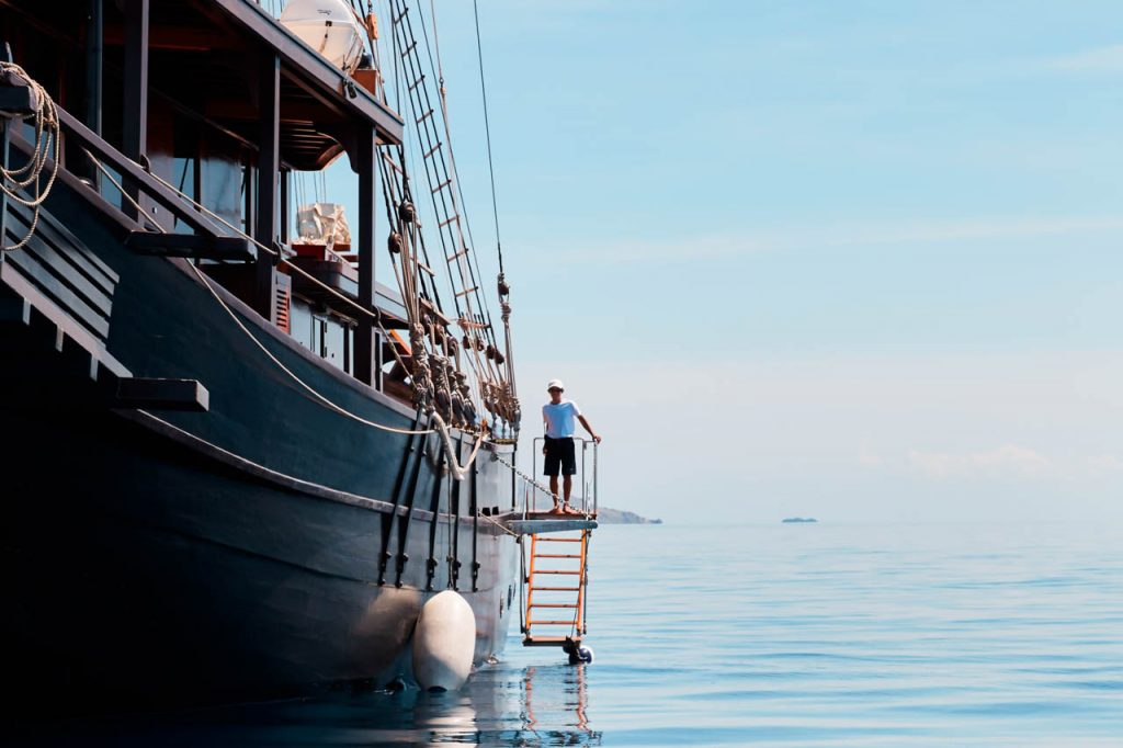 Amandira | Classic Yacht Charter in Indonesia | Indo Yachts