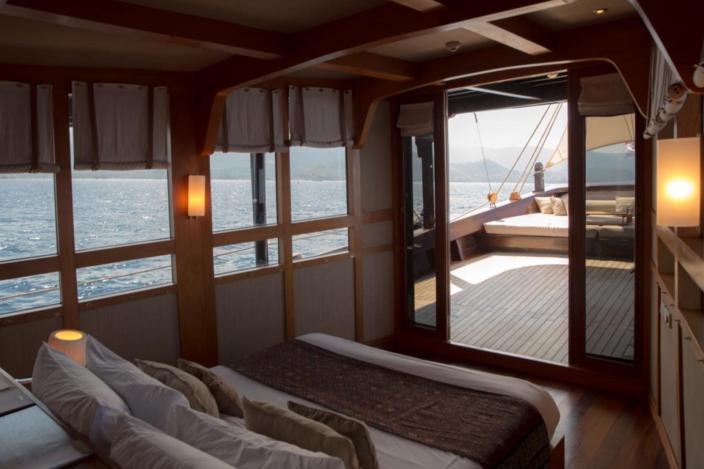 Amandira | Classic Yacht Charter in Indonesia | Indo Yachts