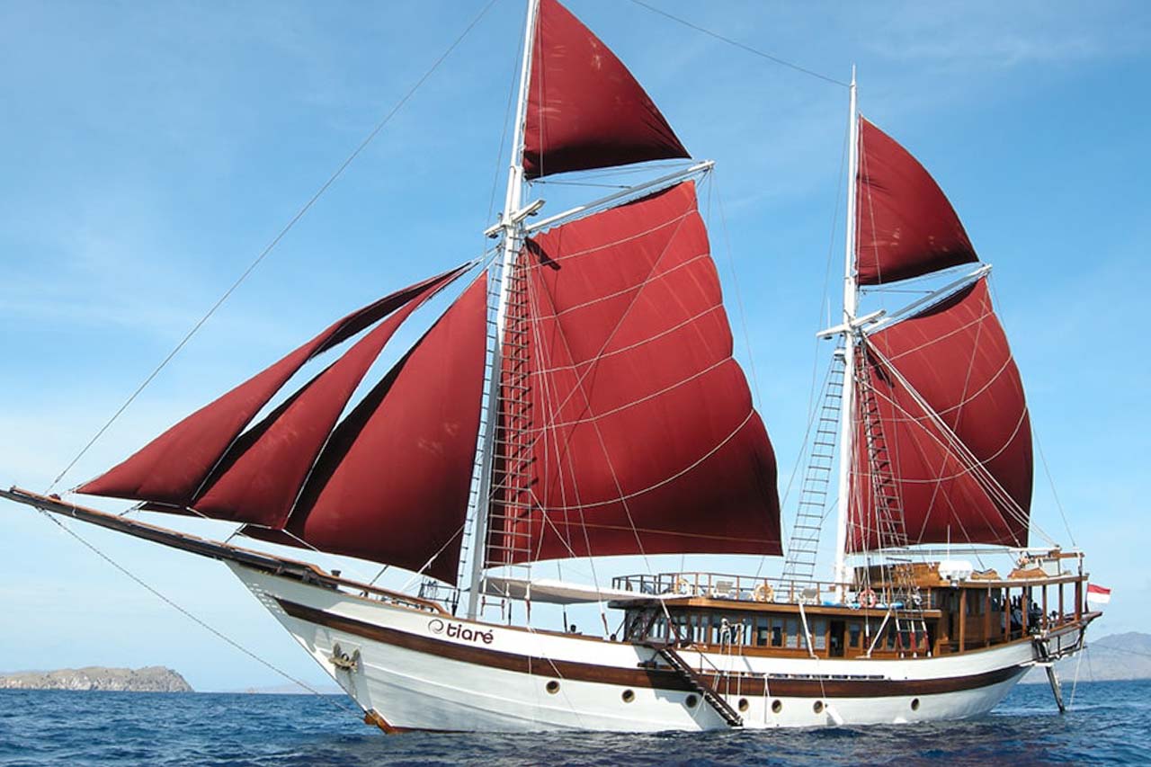 Tiare | Liveaboard Yacht Charter in Indonesia | Indo Yachts