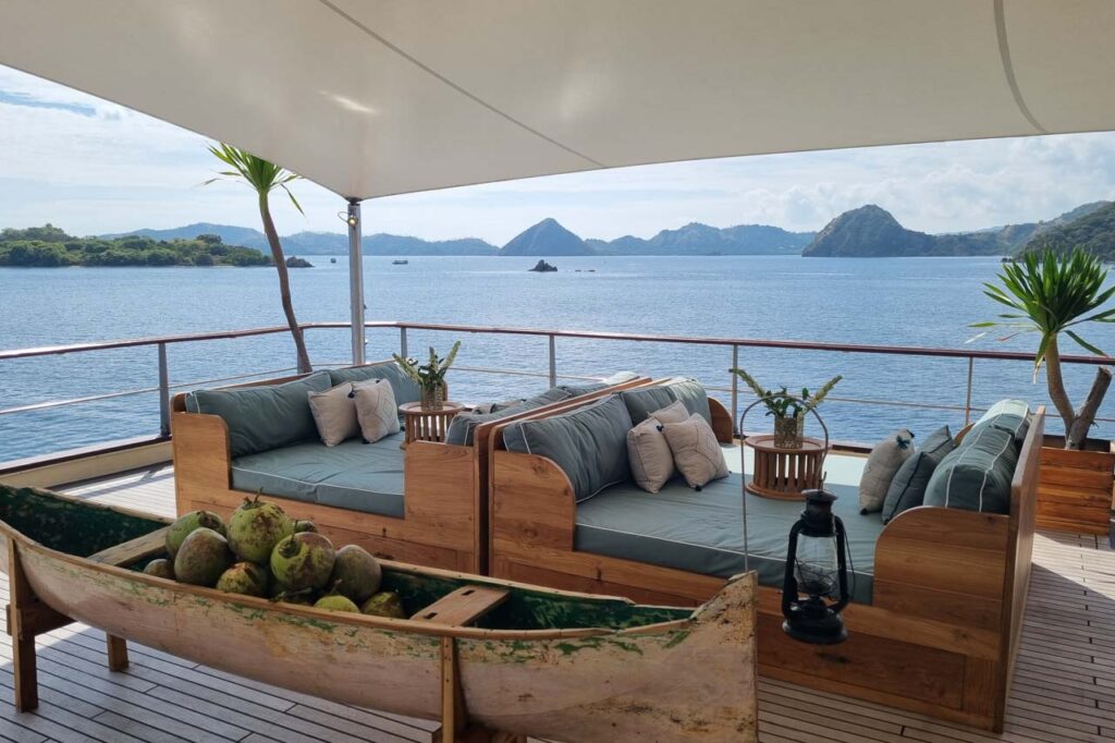 Kudanil Explorer | Explorer Yacht Charter in Indonesia | Indo Yachts