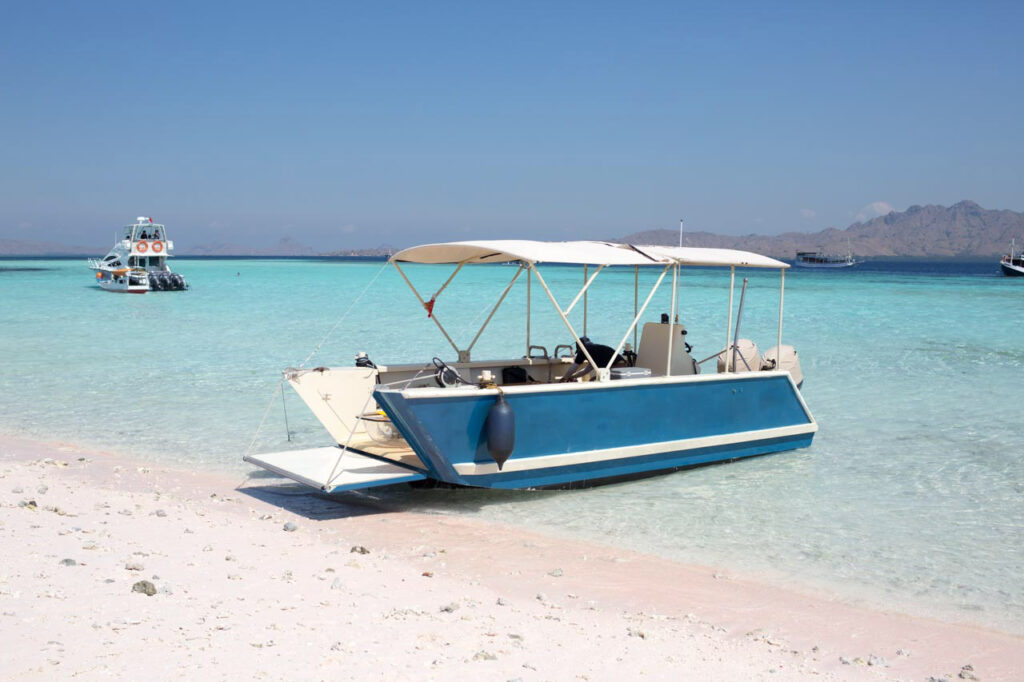 Kudanil Explorer | Explorer Yacht Charter in Indonesia | Indo Yachts